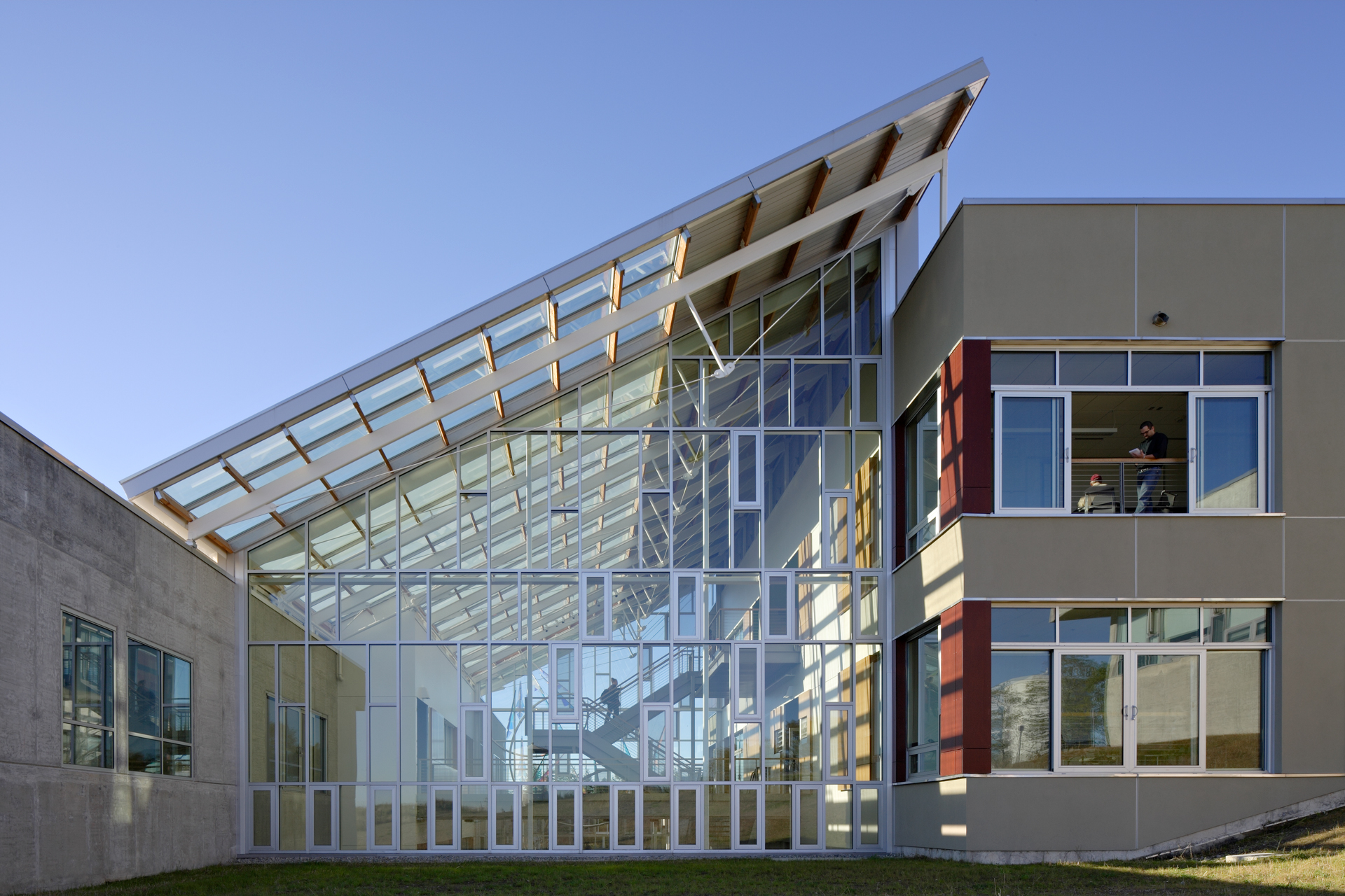 Rainier Science & Technology Building - Opsis Architecture